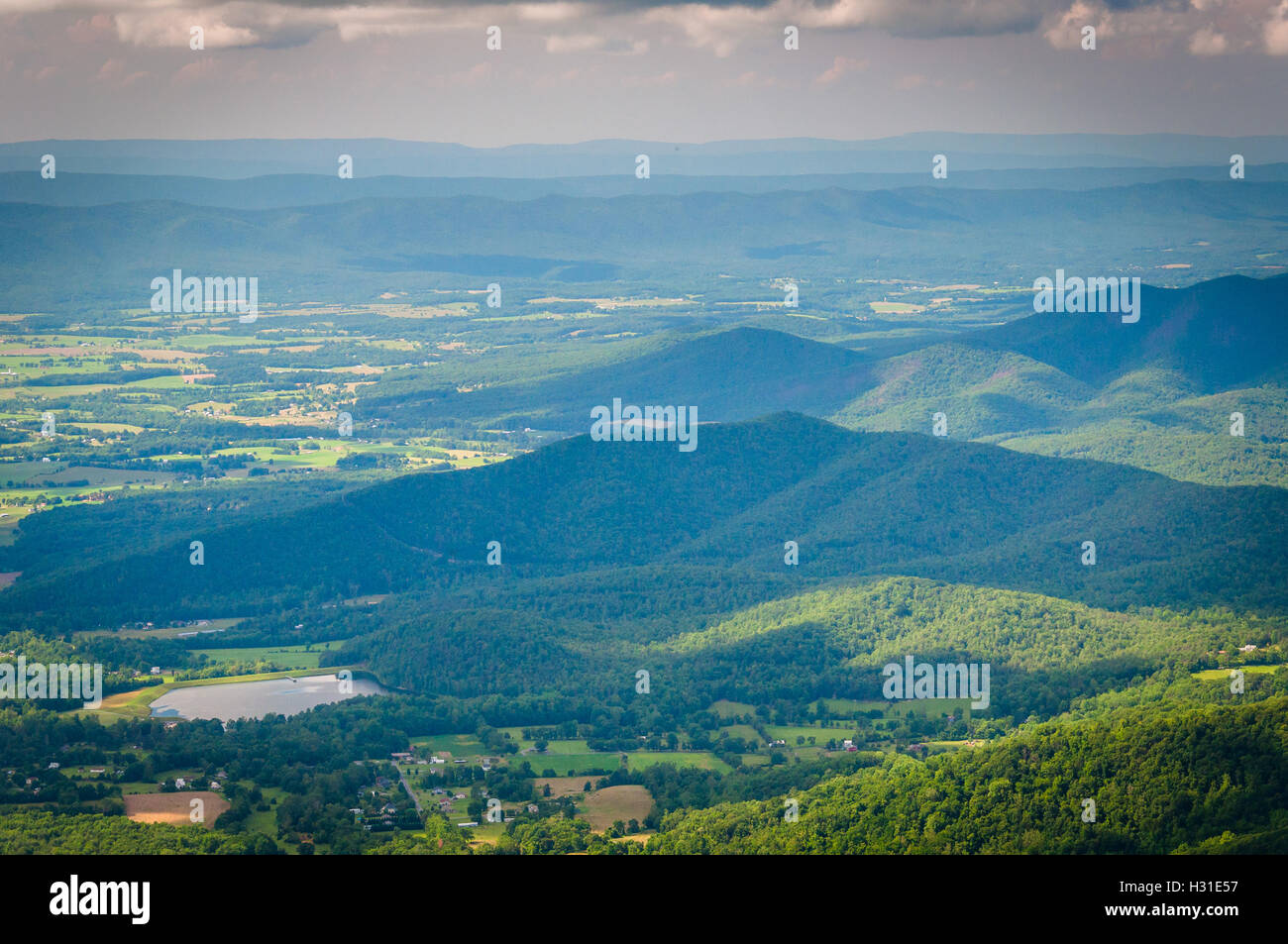 Lake arrowhead hi-res stock photography and images - Alamy