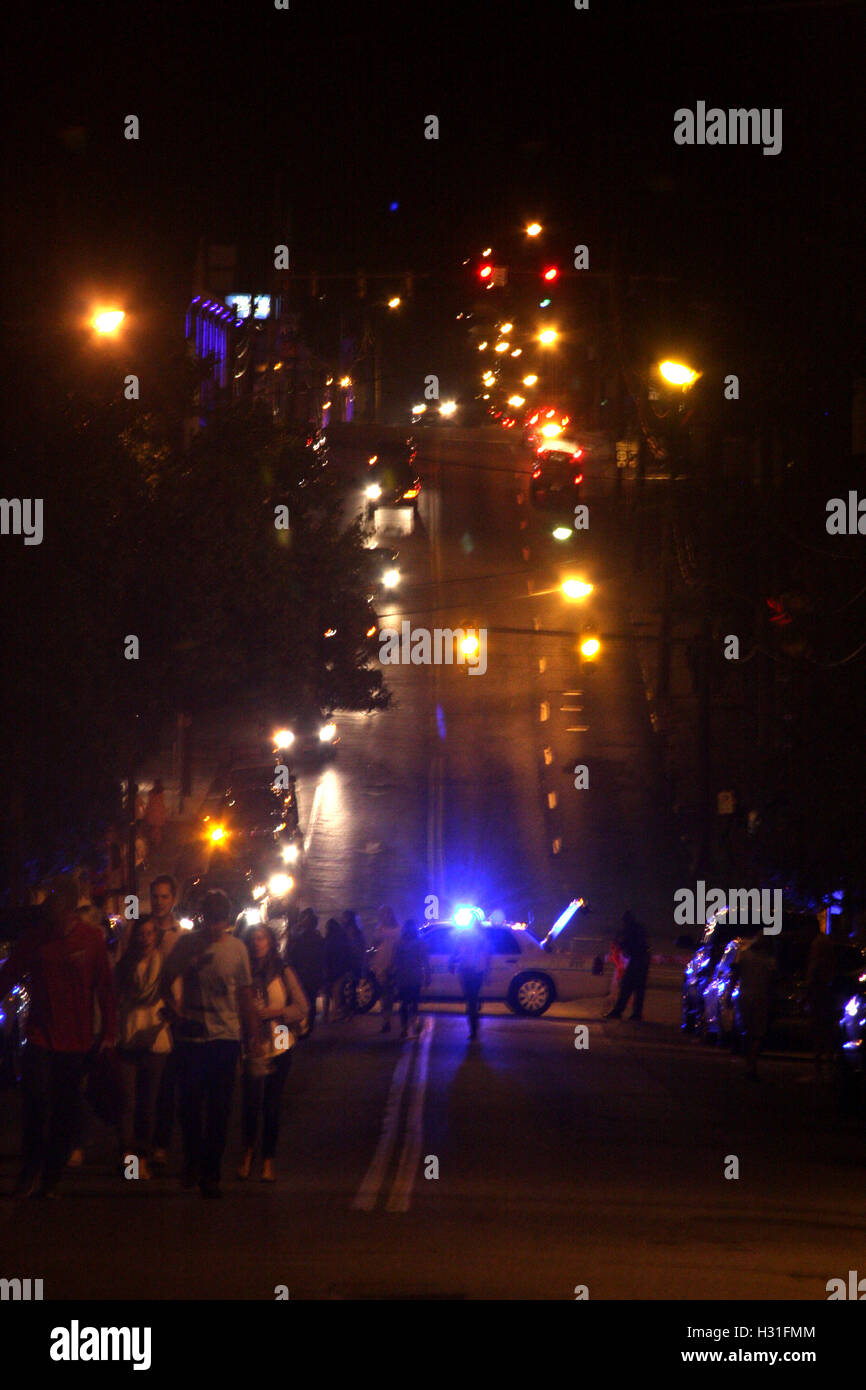 Crowd teens street hi-res stock photography and images - Alamy