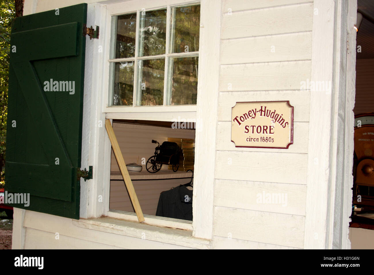 General store 1900s hi-res stock photography and images - Alamy