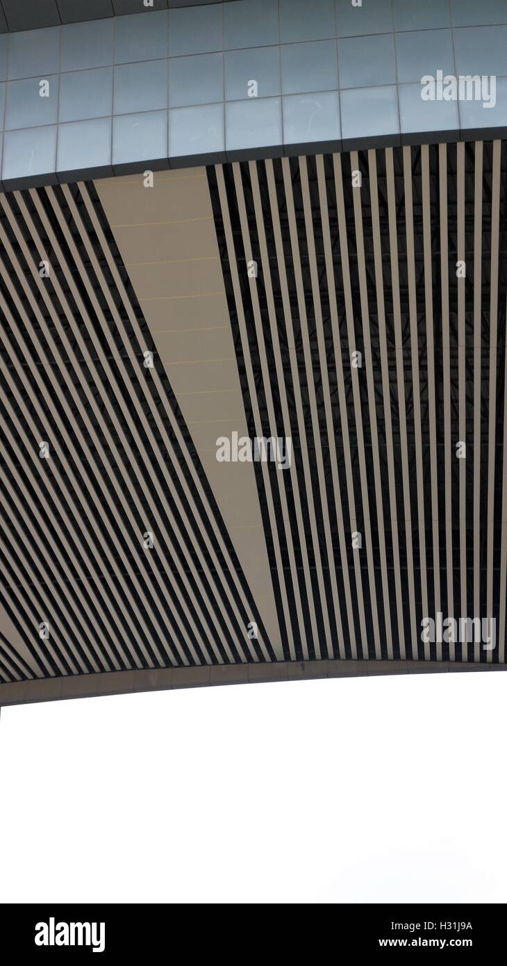 Office building roof pattern detail Stock Photo - Alamy