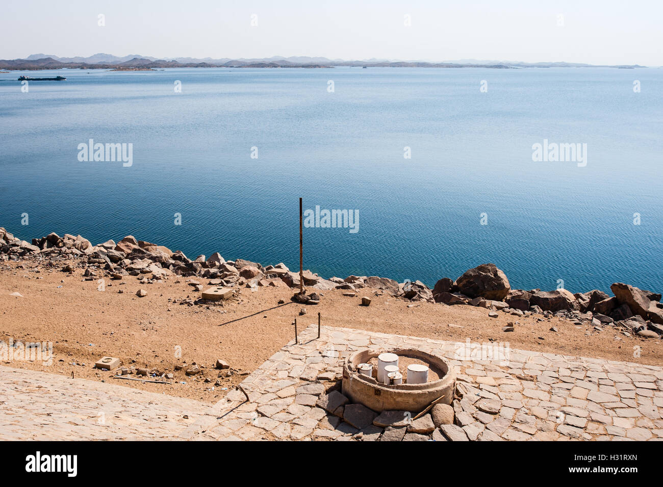 Embankment dam hi-res stock photography and images - Alamy