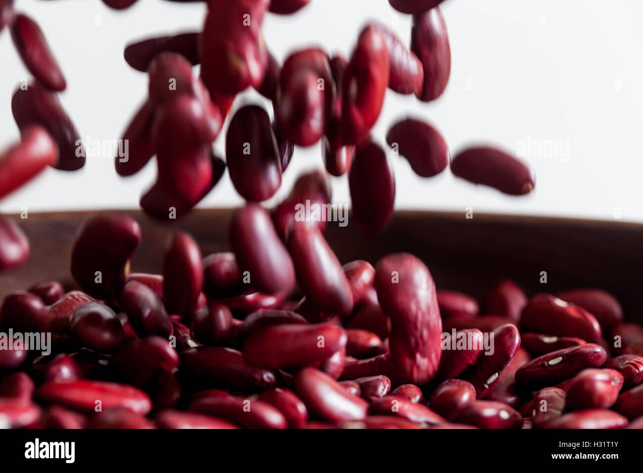 Dried Red Kidney Beans Falling Stock Photo - Alamy
