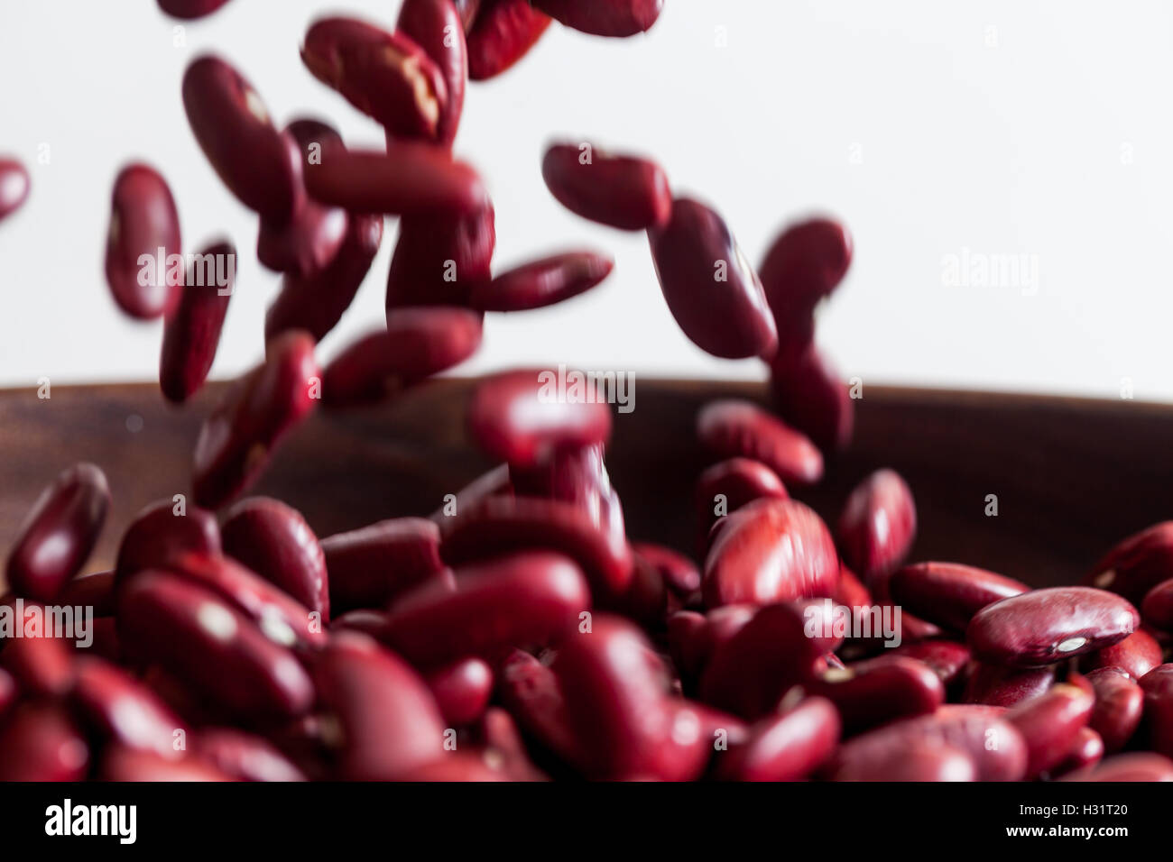 Dried Red Kidney Beans Falling Stock Photo - Alamy