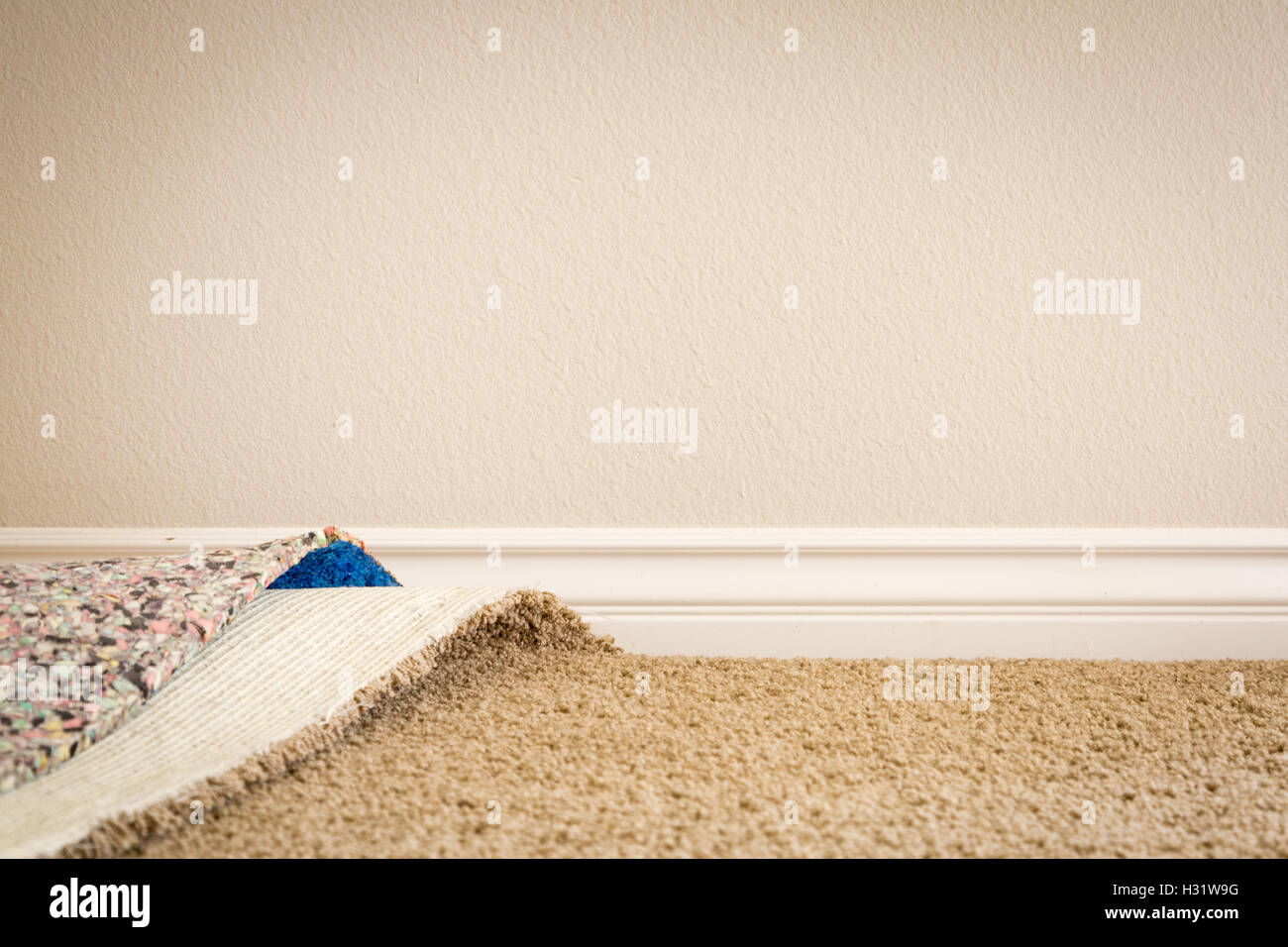 Wall padding hi-res stock photography and images - Alamy