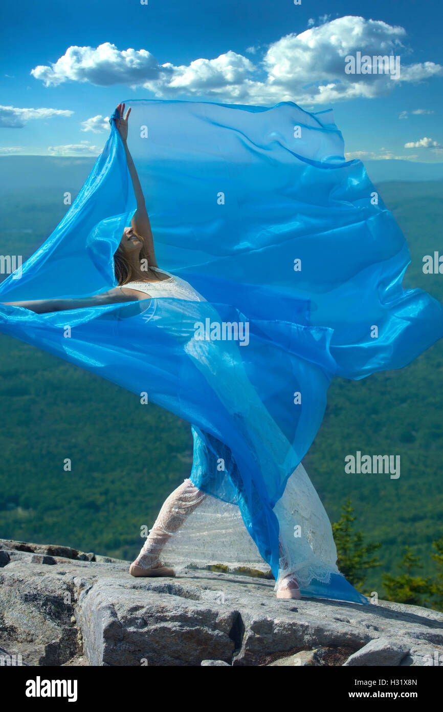 Fabric wind dance hi-res stock photography and images - Alamy