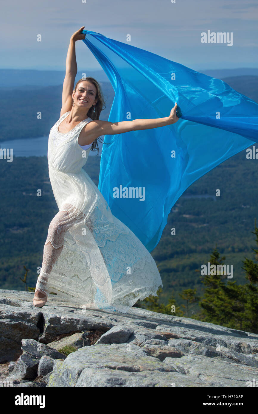 Fabric wind dance hi-res stock photography and images - Alamy
