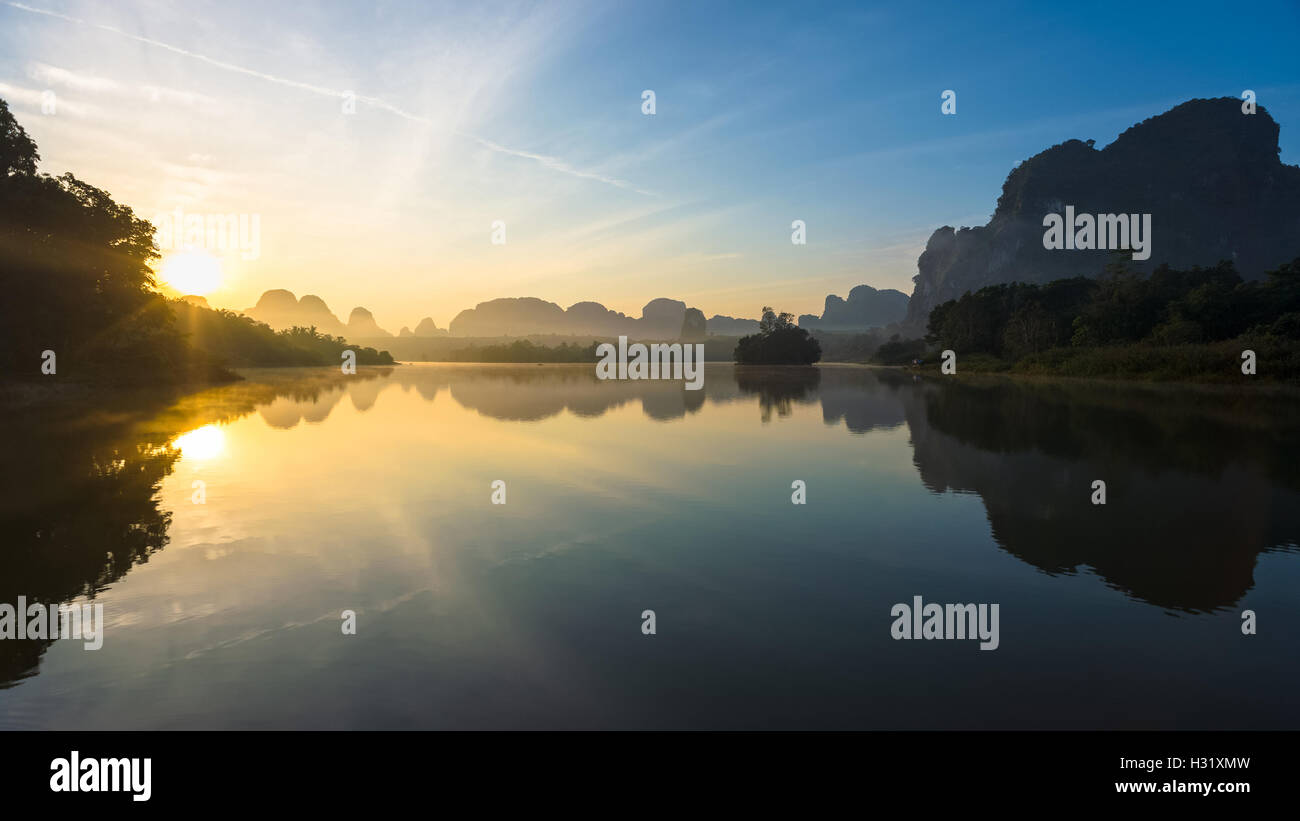 Reflections of natural scenery hi-res stock photography and images - Alamy