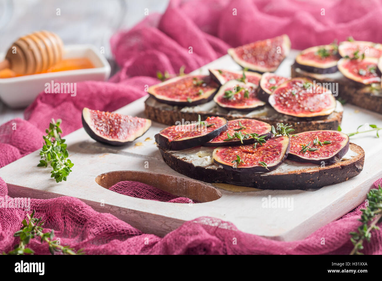 Fresh bread with figs Stock Photo - Alamy