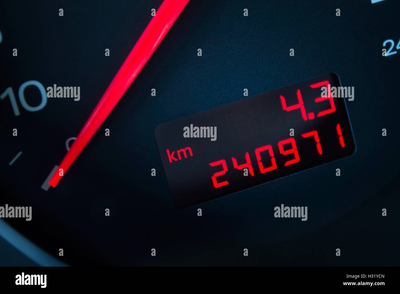 Mileage meter hi-res stock photography and images - Alamy