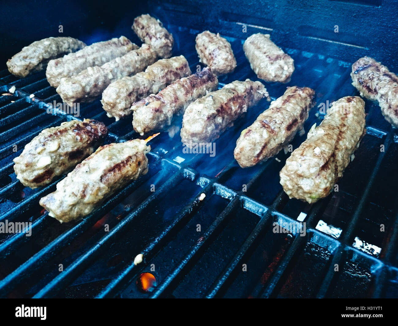Minced meat grill hi-res stock photography and images - Alamy