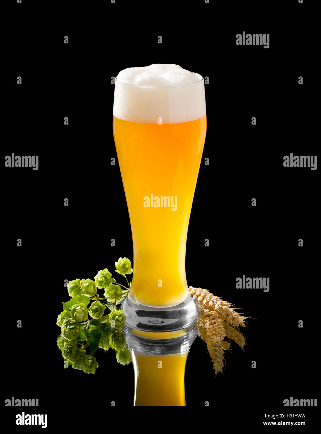 Spike bar hi-res stock photography and images - Alamy