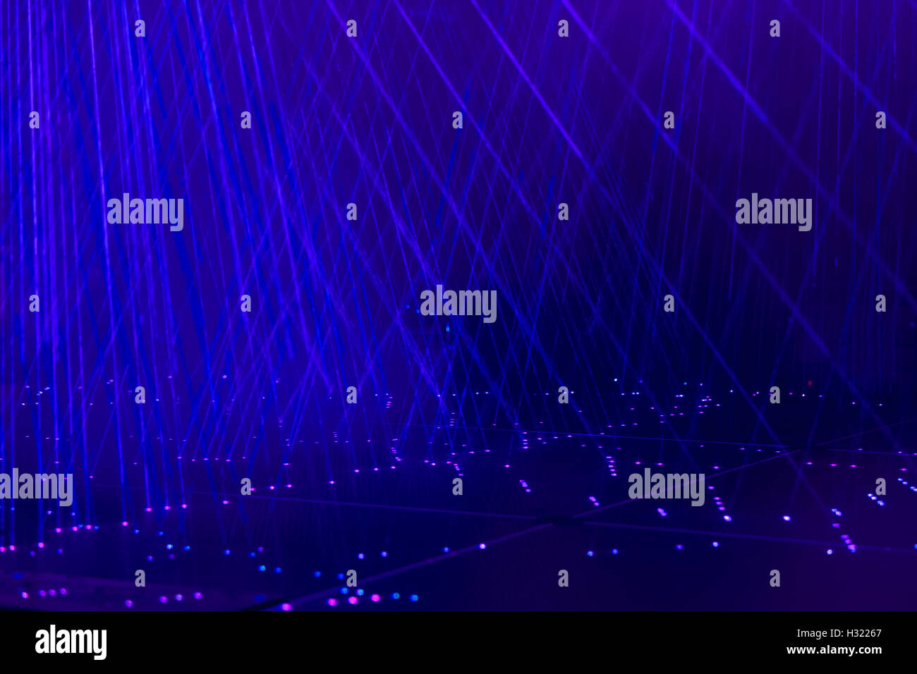 Blue background stage light hi-res stock photography and images - Alamy