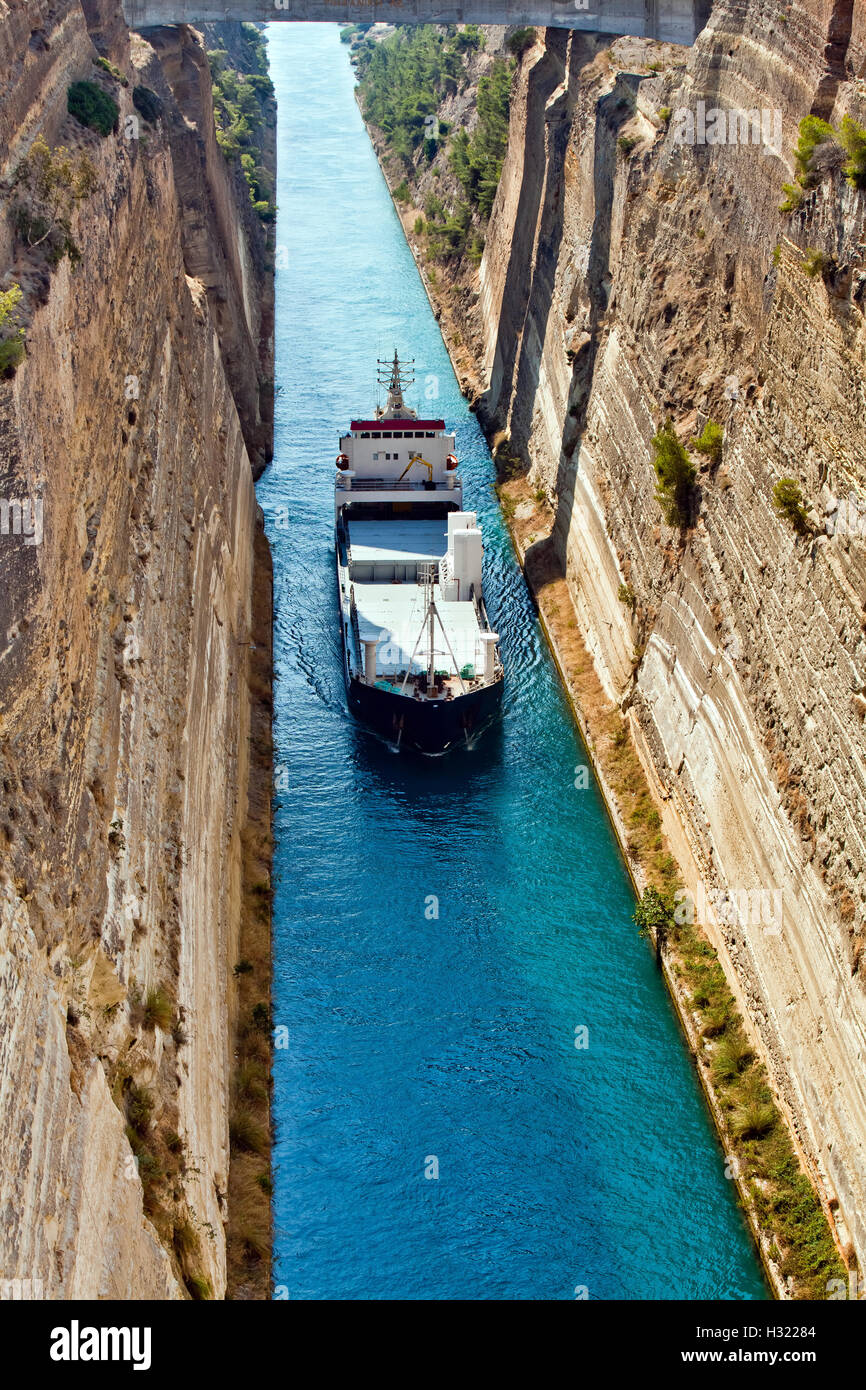 Ship cross The Corinth Canal Stock Photo - Alamy