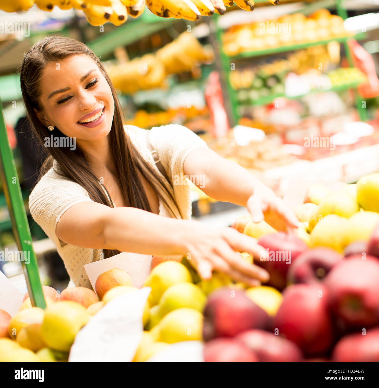 Pretty market hi-res stock photography and images - Alamy
