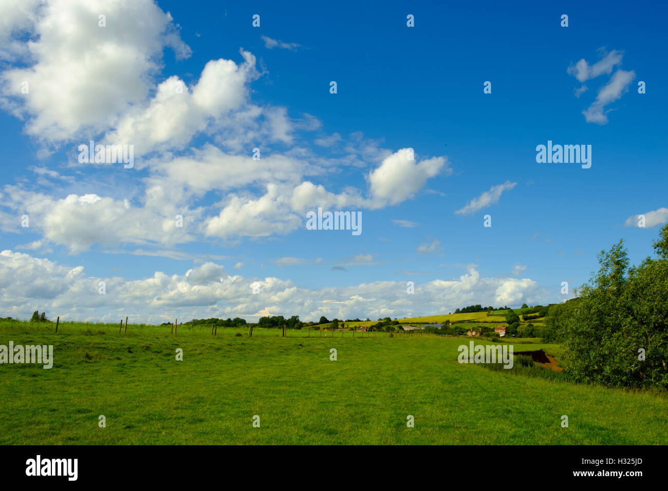 Beautiful country view hi-res stock photography and images - Alamy