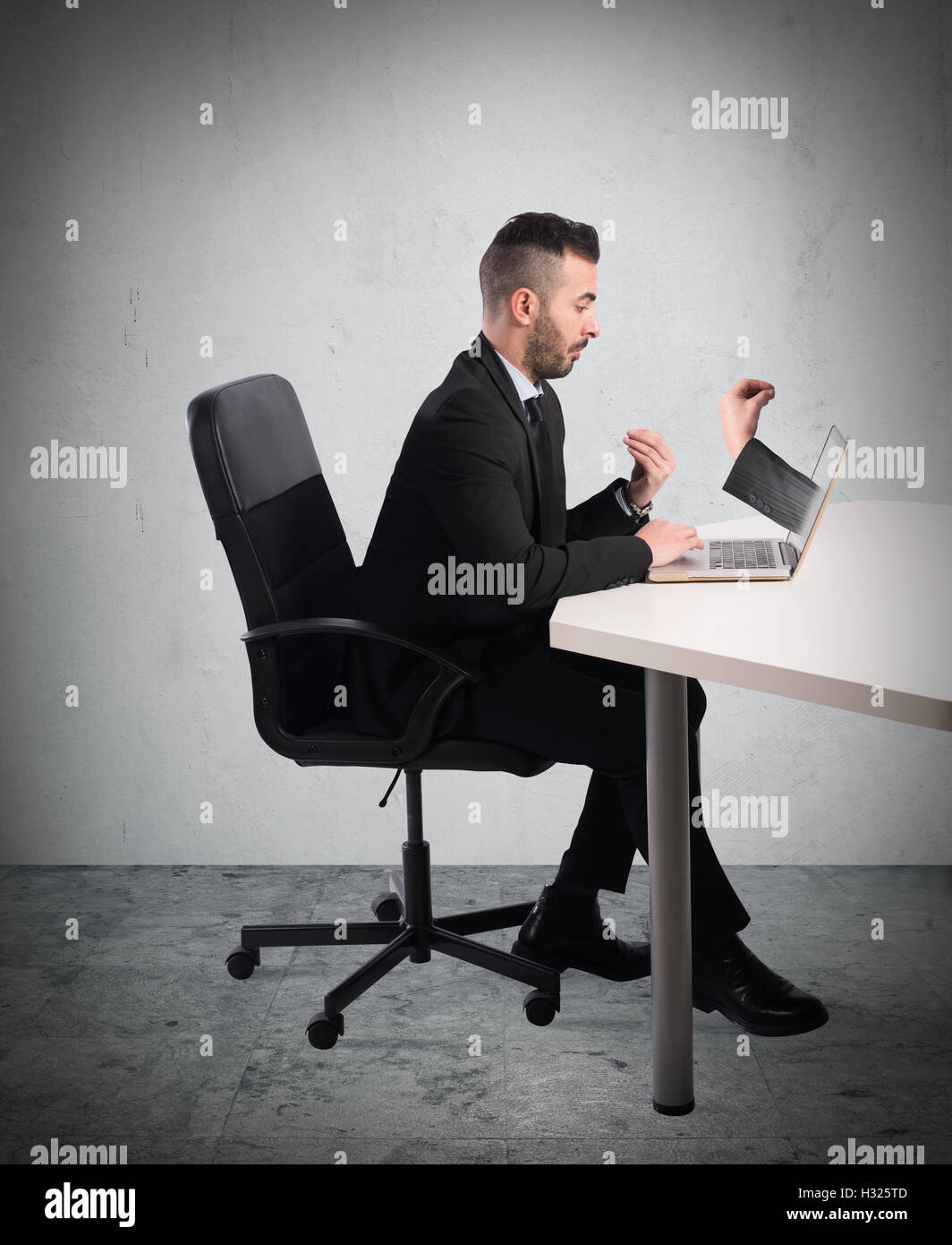 Wondering computer hi-res stock photography and images - Alamy