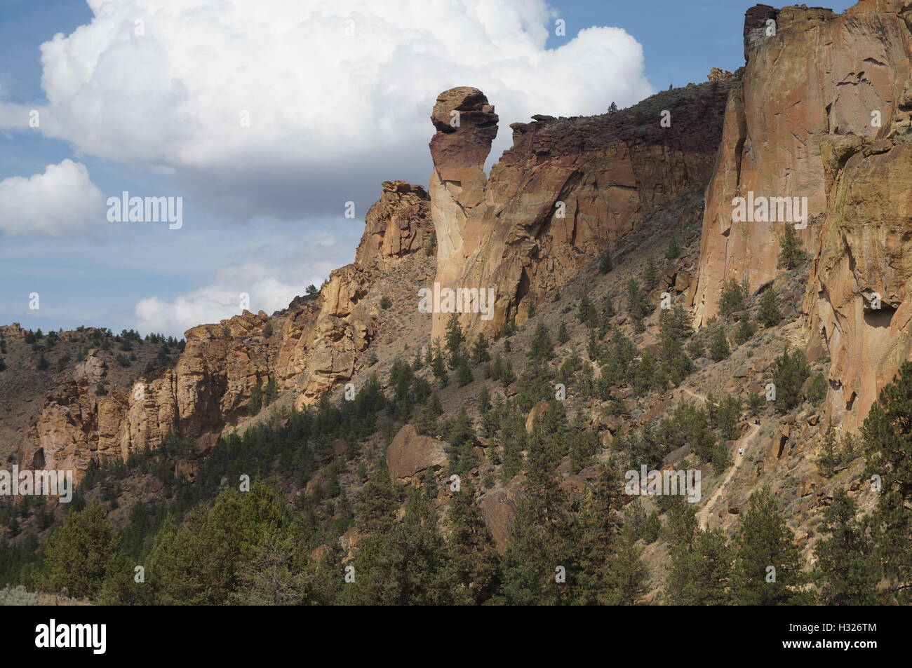 Smith rock hi-res stock photography and images - Alamy