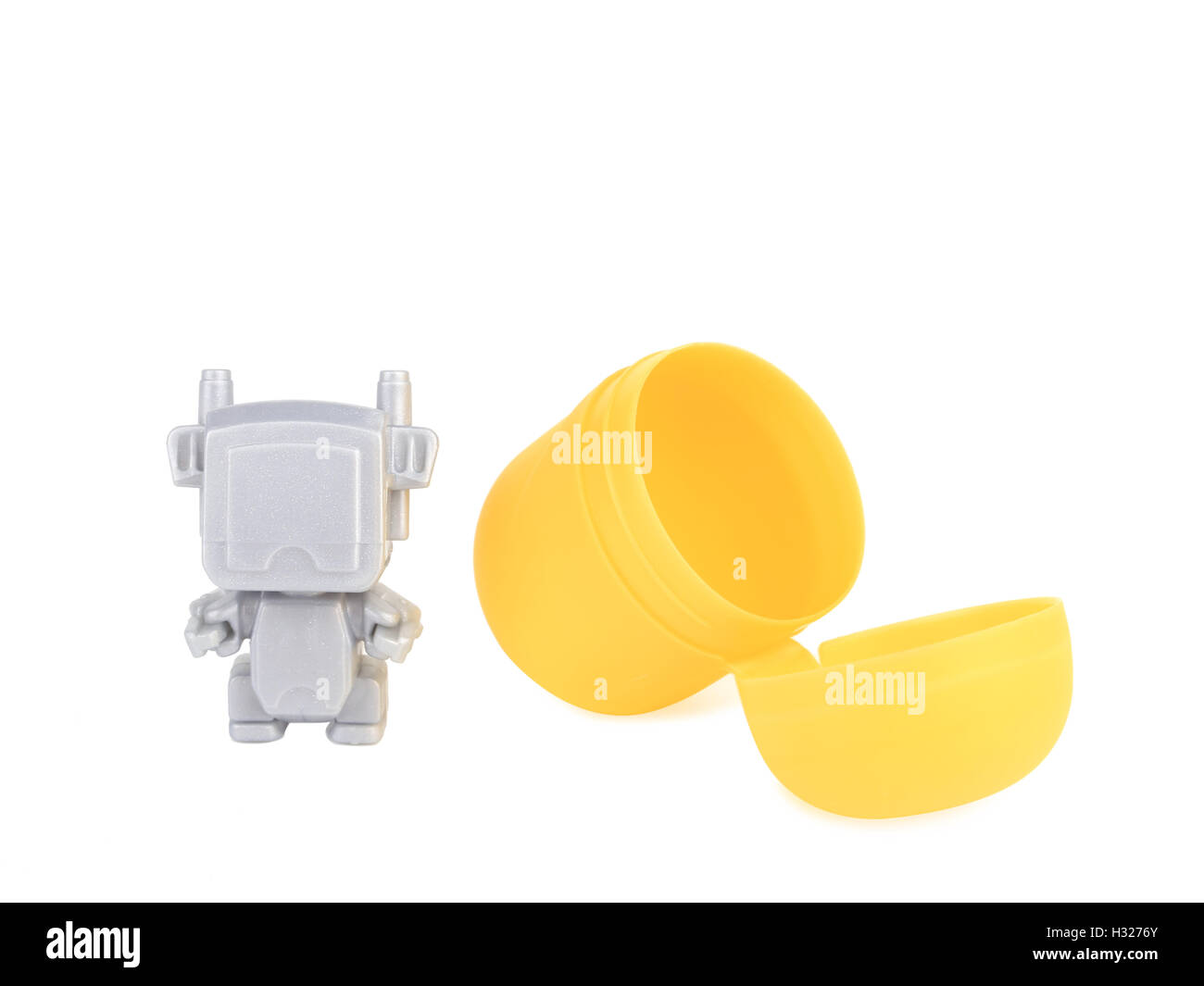 Kinder surprise robot hi-res stock photography and images - Alamy