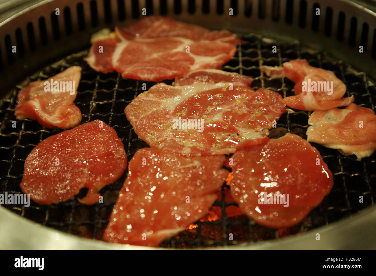 Grilling beef pork japanese yakiniku hi-res stock photography and ...