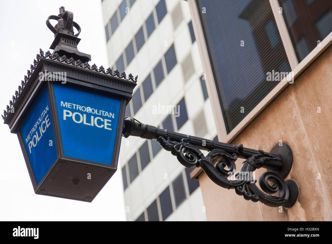 Traditional British Metropolitan Police lamp sign outside police ...