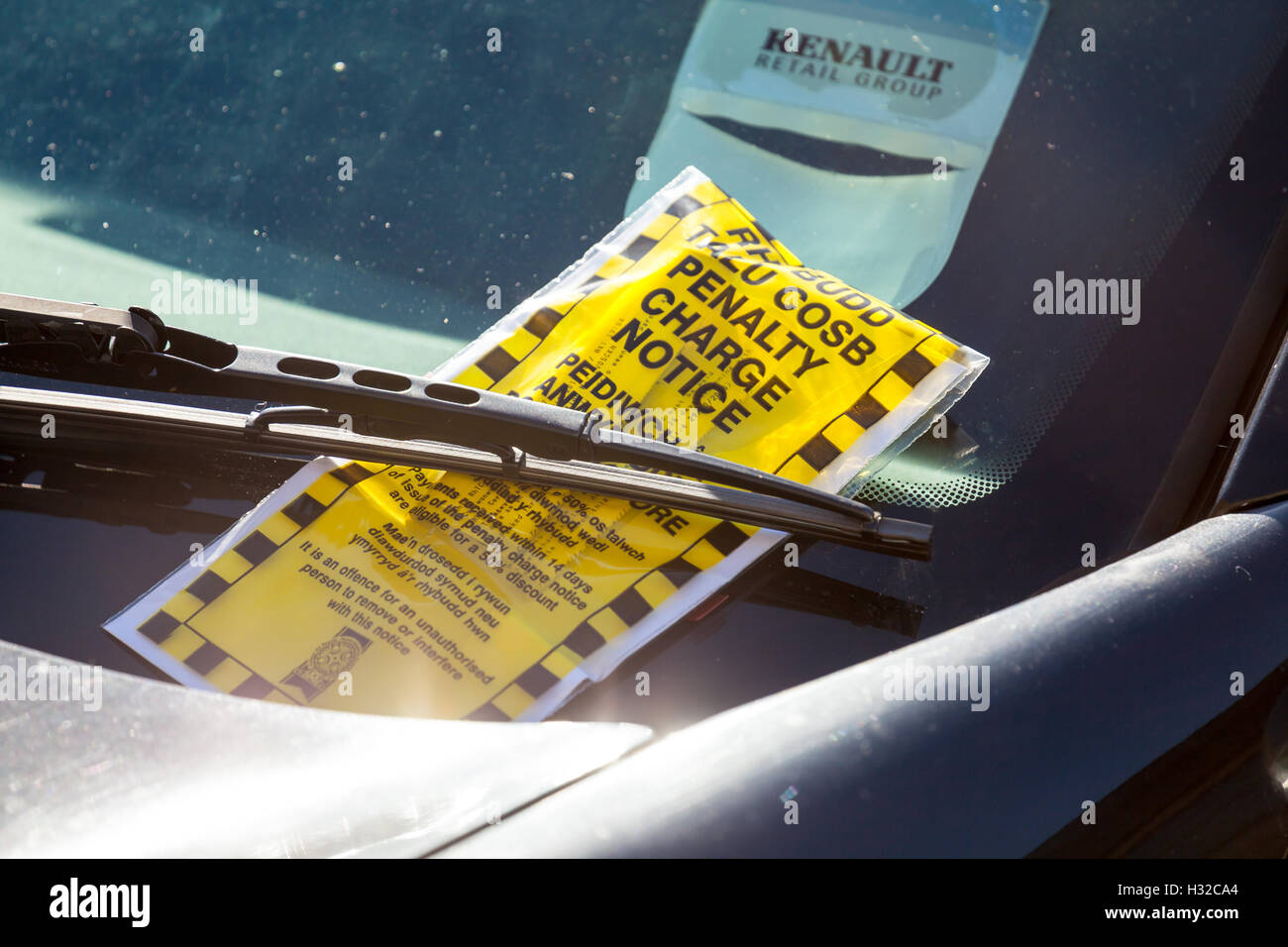 Car park fine uk hi-res stock photography and images - Alamy