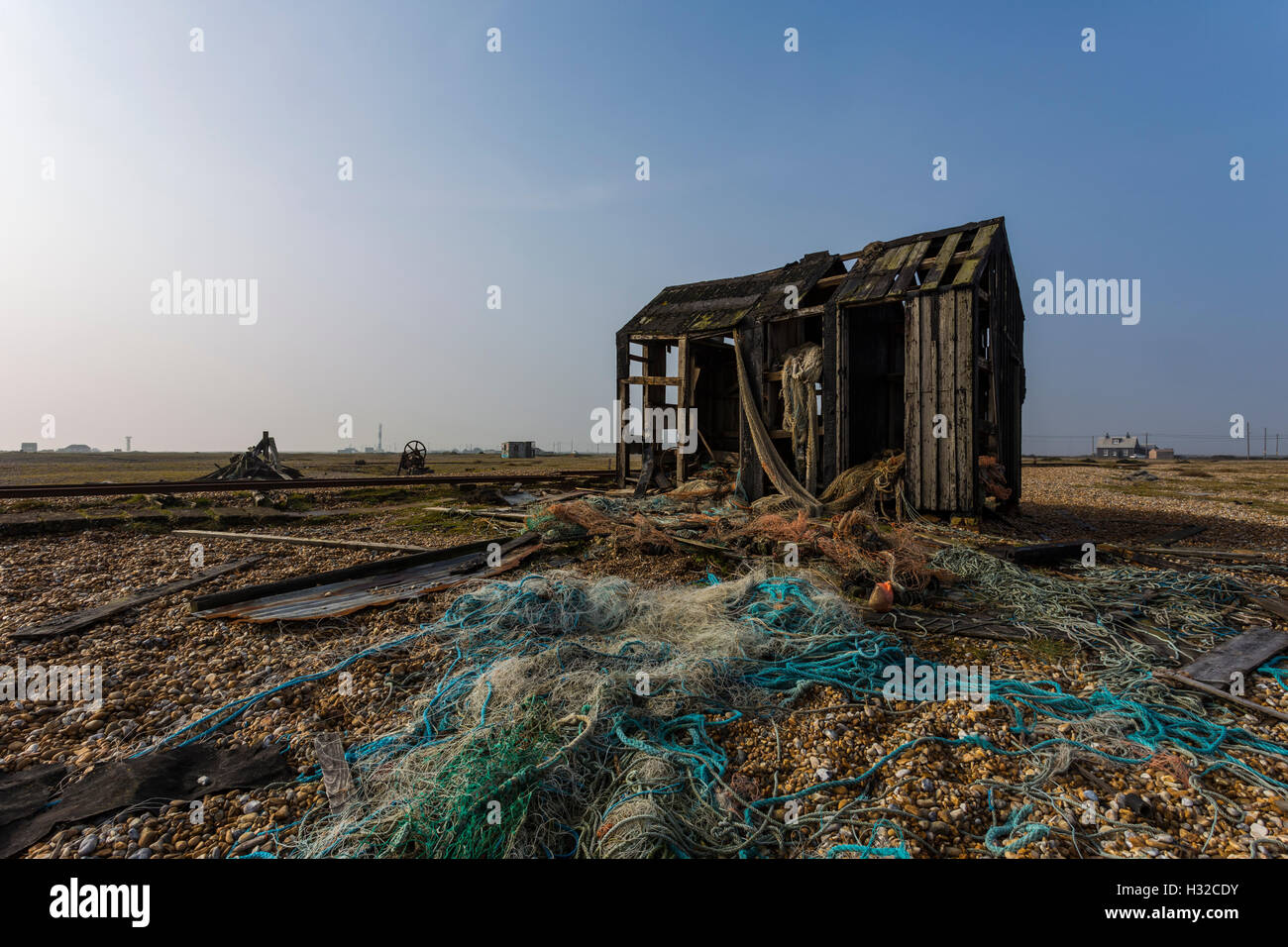 Beach shingle sea coast derelict rotting hi-res stock photography and ...