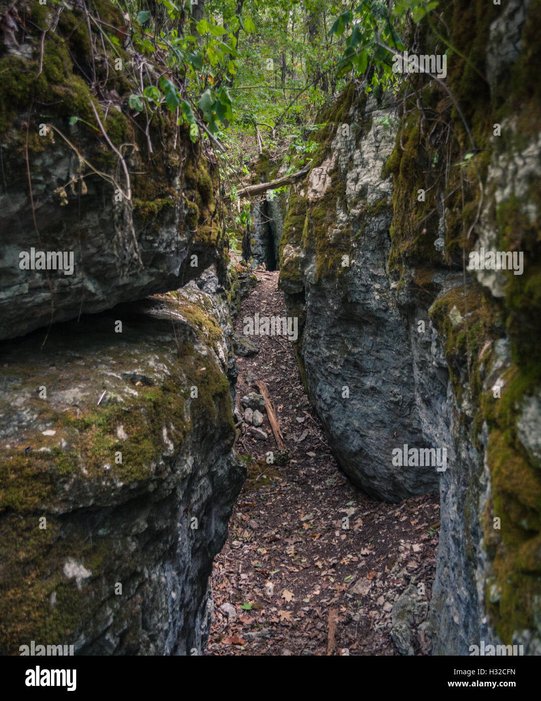 Rock tunnel hi-res stock photography and images - Alamy