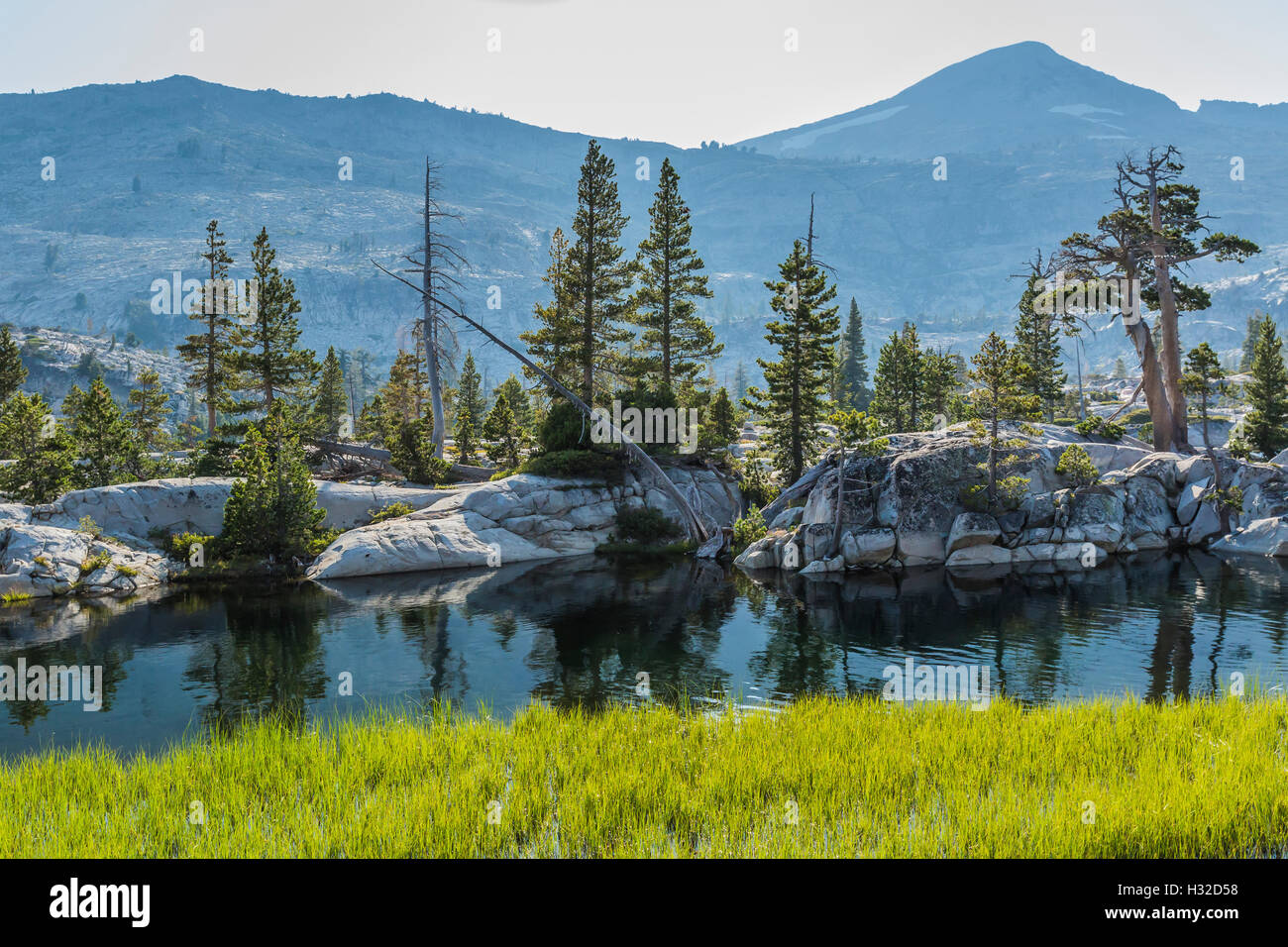 Water and granite at the shore at Ropi Lake in the Desolation ...