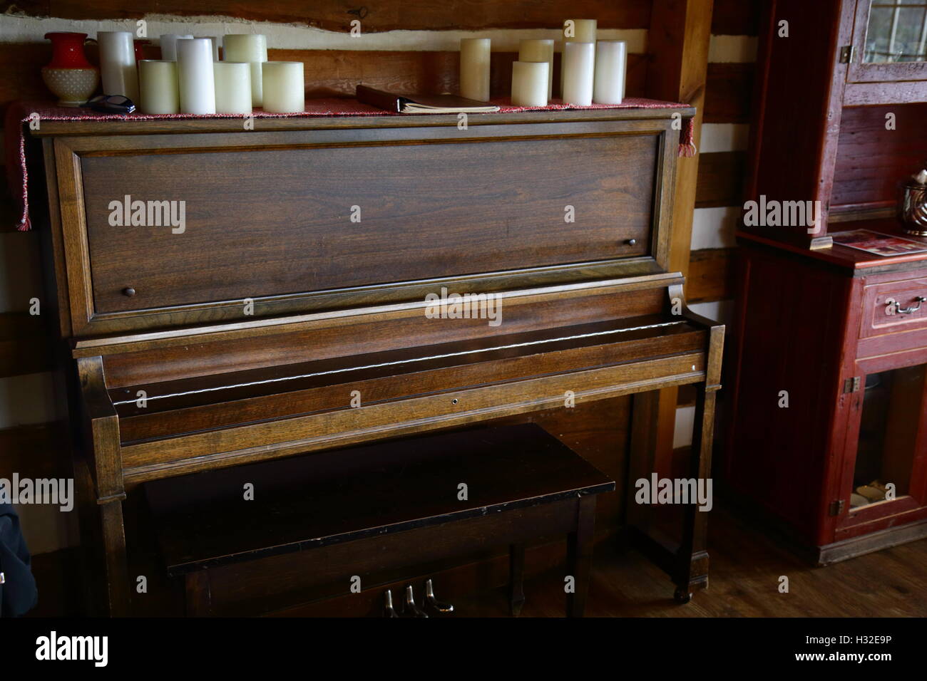 Antique Upright Piano High Resolution Stock Photography and Images - Alamy