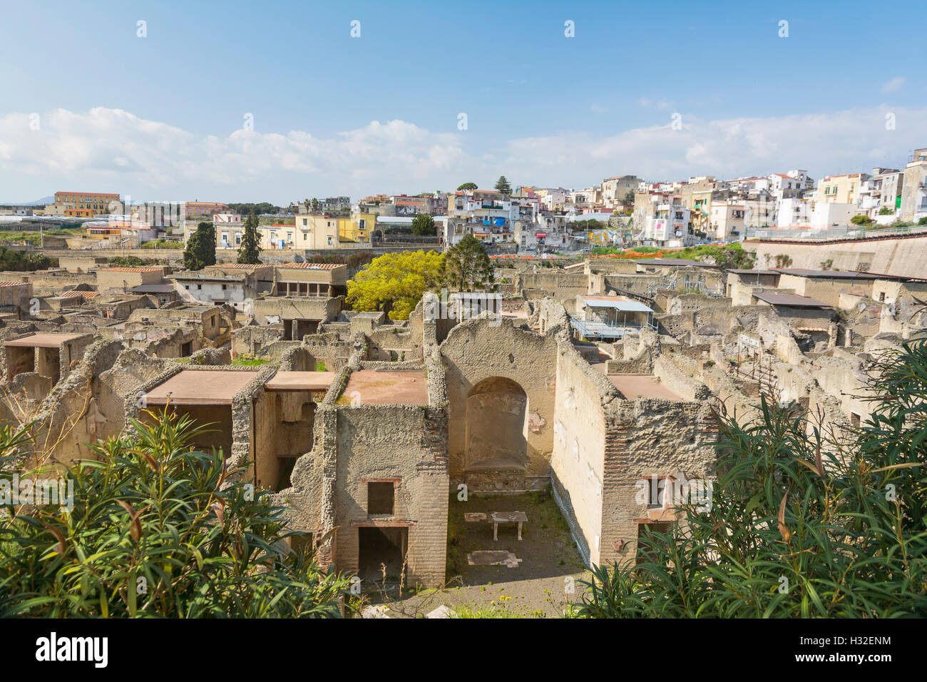 Herculaneum italy vesuvius hi-res stock photography and images - Alamy