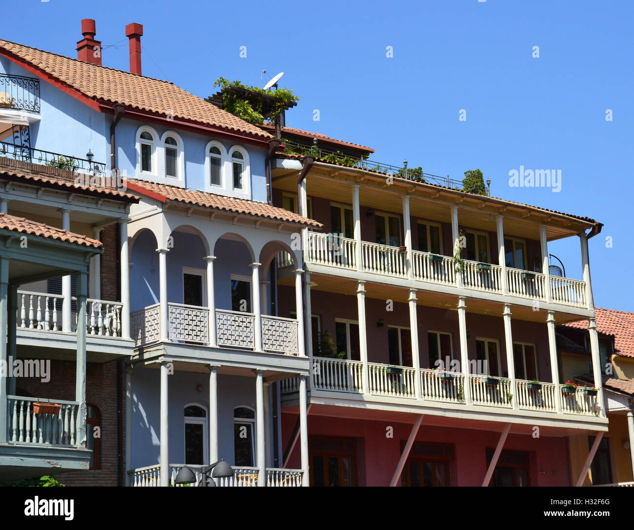 Old buildings in Tbilisi Old town Sololaki Stock Photo - Alamy