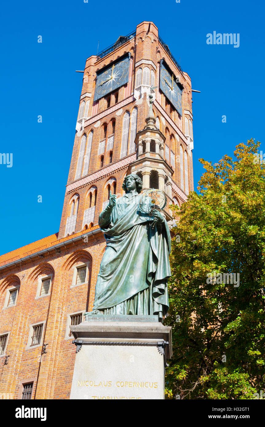 Sculpture of copernicus hi-res stock photography and images - Alamy