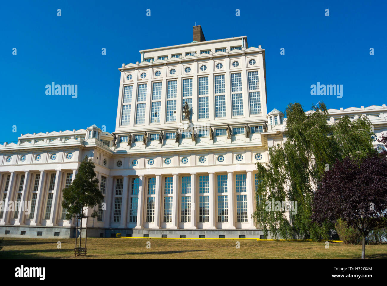 Podoli waterworks prague hi-res stock photography and images - Alamy