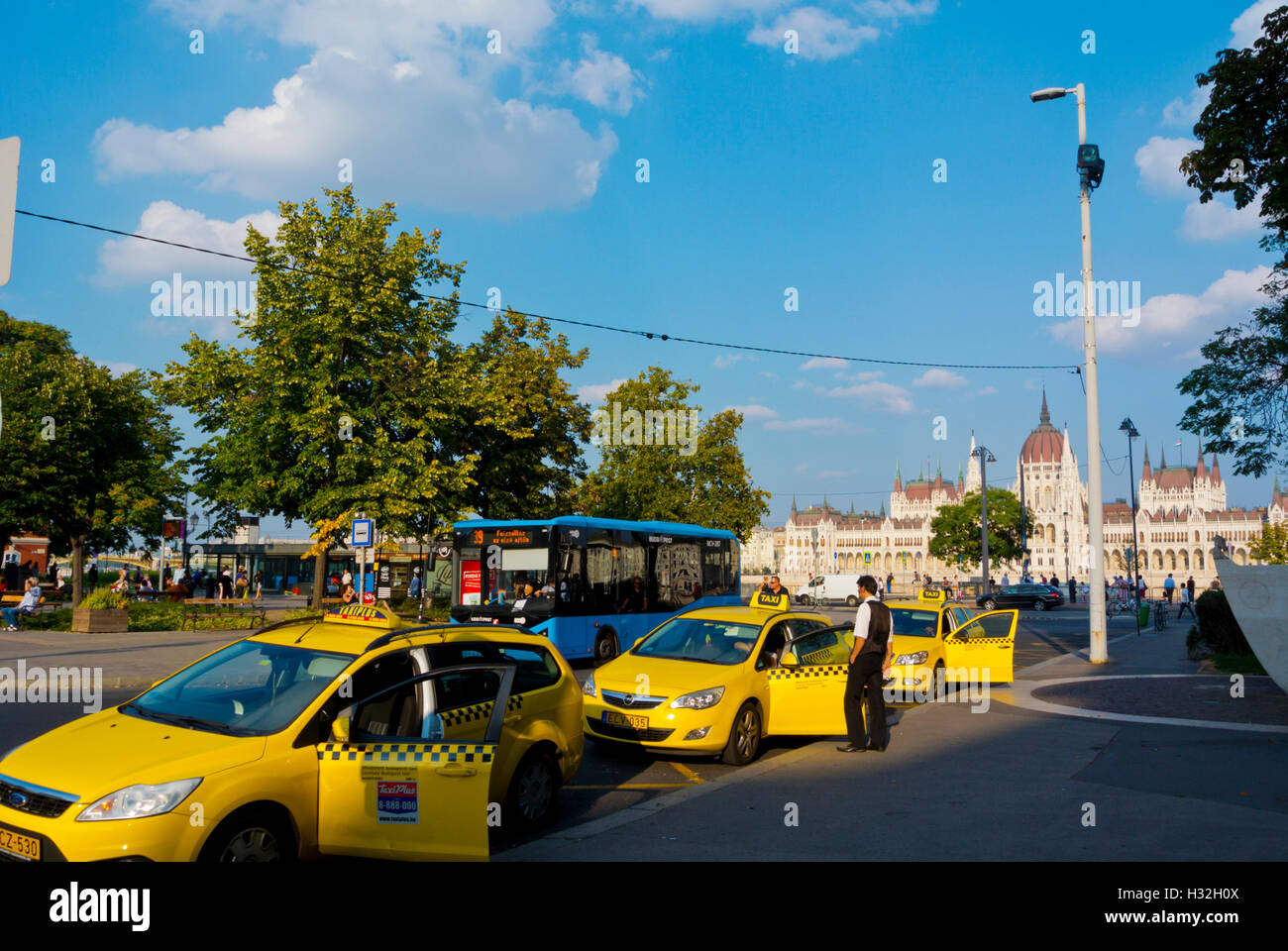 Budapest batthyany ter hi-res stock photography and images - Alamy