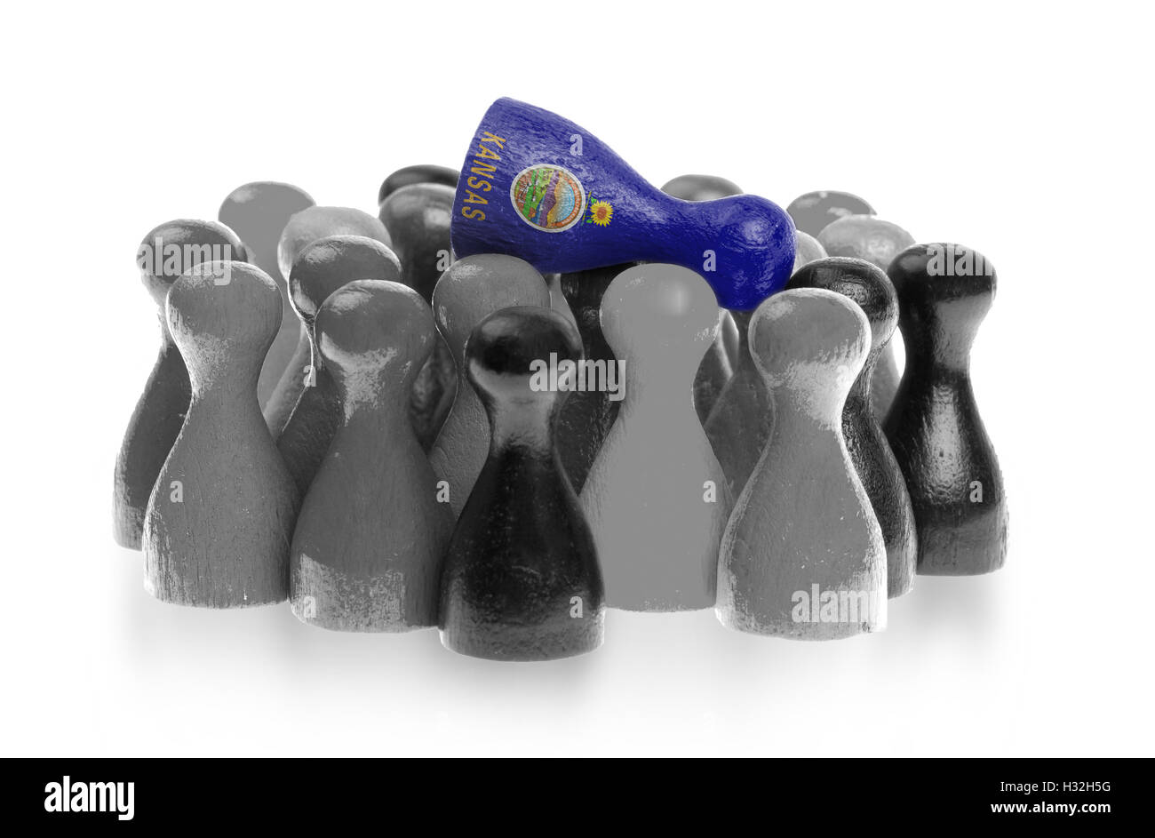 One unique pawn on top of common pawns Stock Photo - Alamy