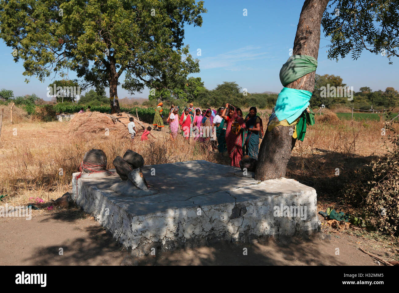 Andh tribe hi-res stock photography and images - Alamy