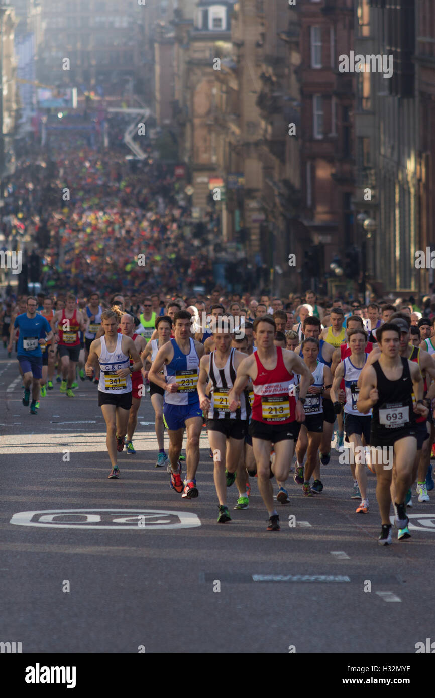 Runners on 10k and half Marathon during Great Scottish run in Glasgow ...