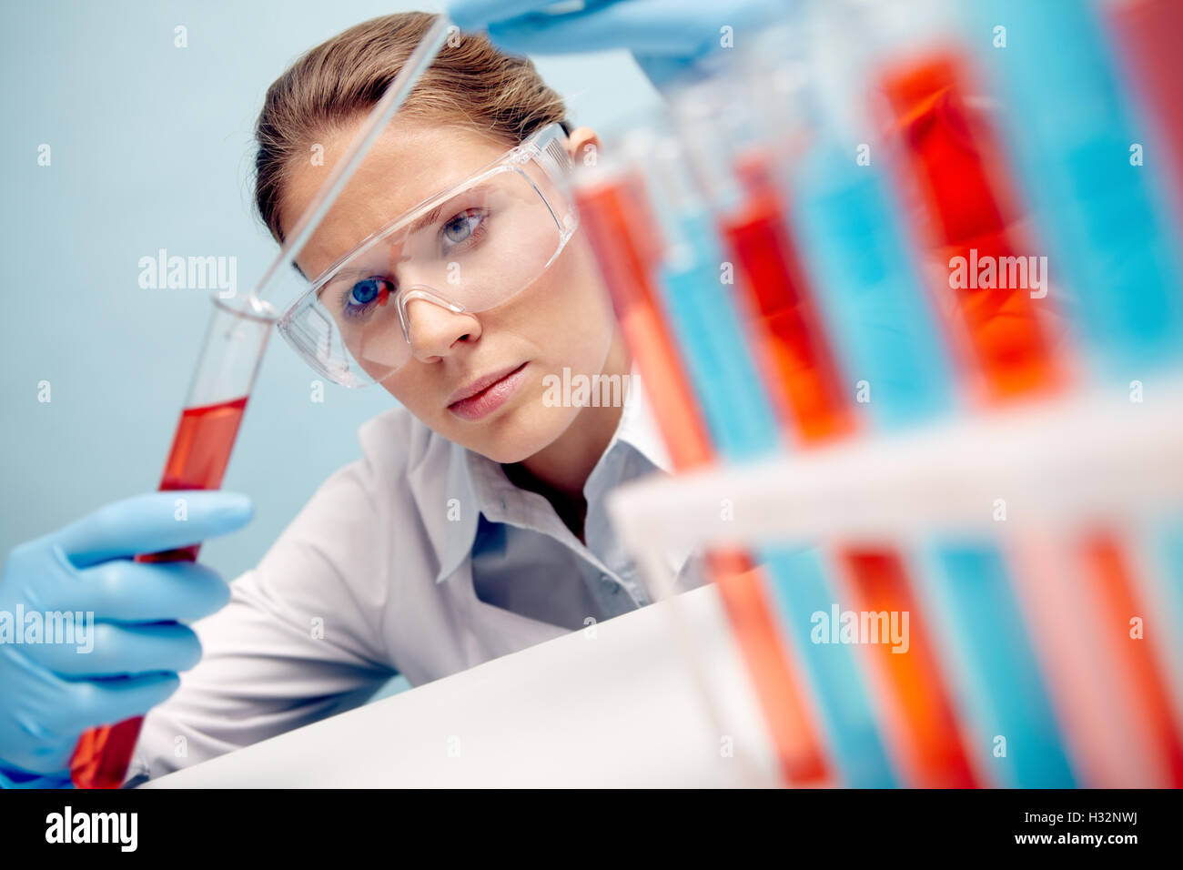Probe experiment hi-res stock photography and images - Alamy