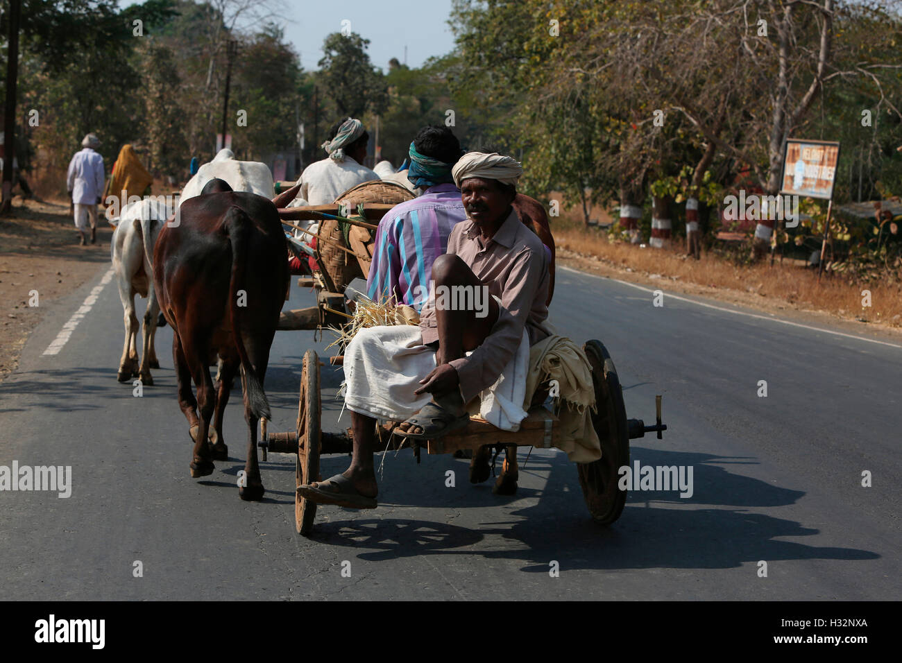 Korku tribe hi-res stock photography and images - Alamy