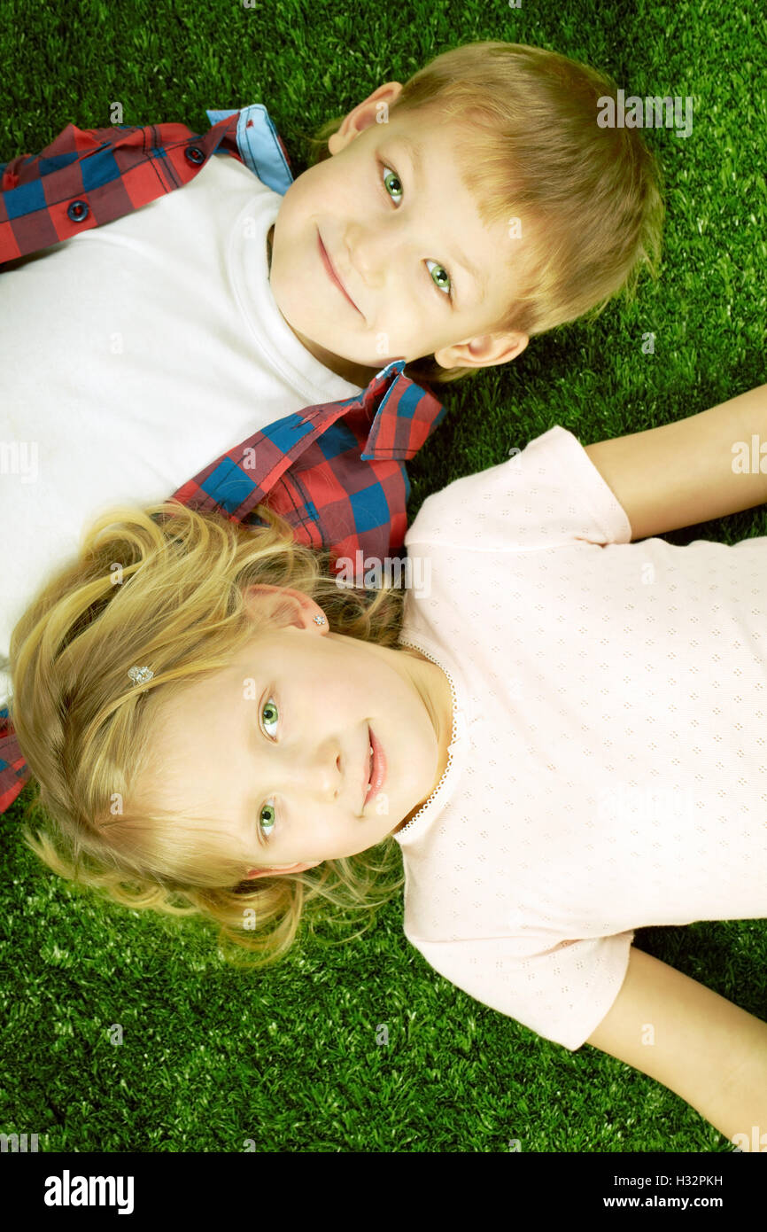 Cute children boy girl hi-res stock photography and images - Alamy