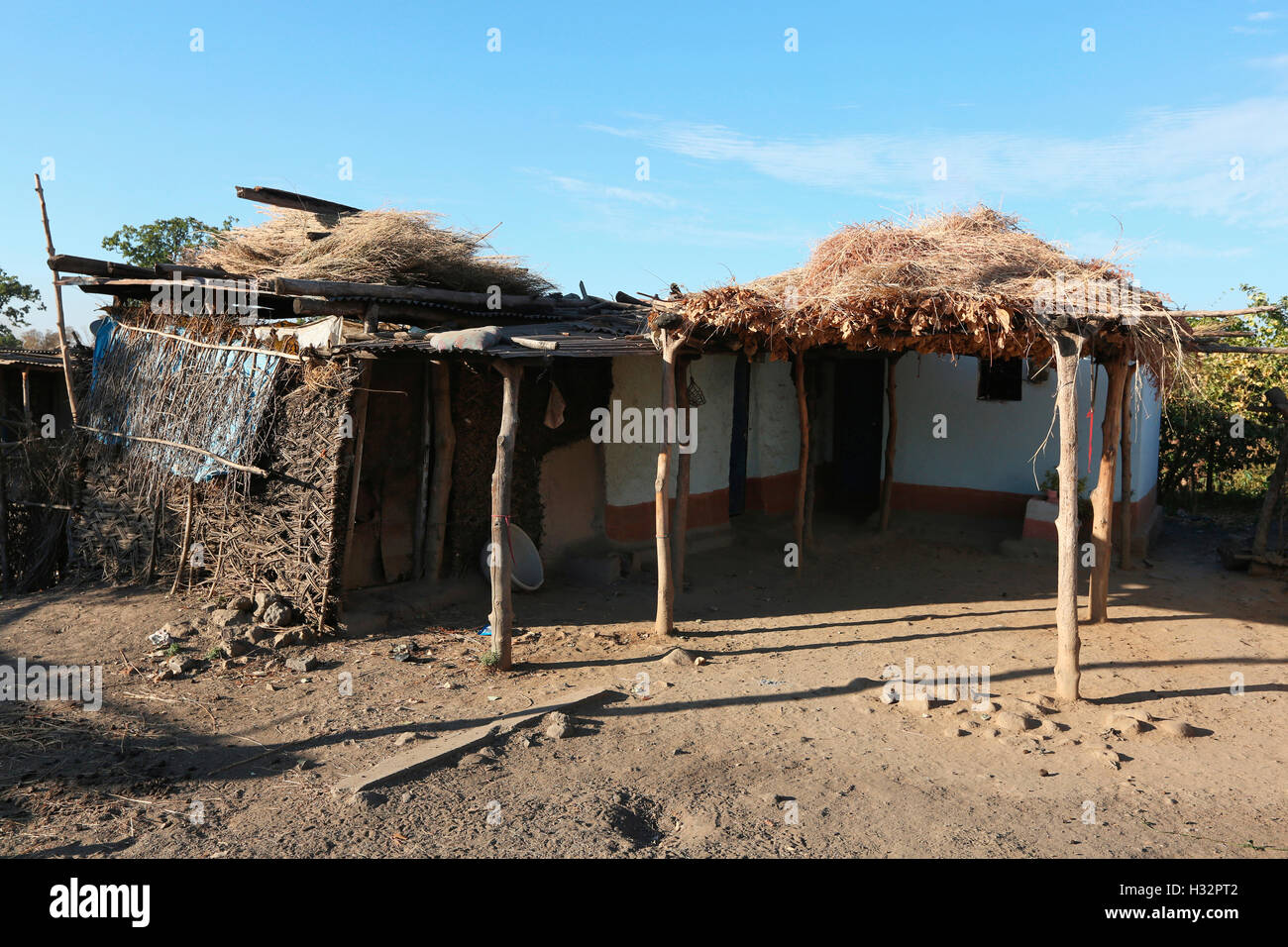 Traditional rural house maharashtra india hi-res stock photography and ...