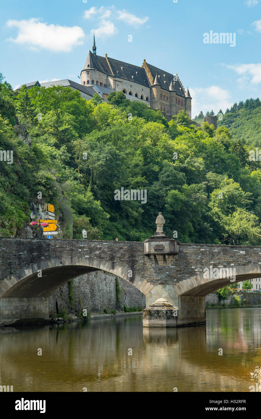 River Our and Chateau Vianden, Vianden, Luxembourg Stock Photo - Alamy