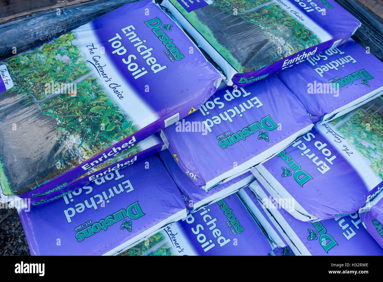 Soil enriched hi-res stock photography and images - Alamy