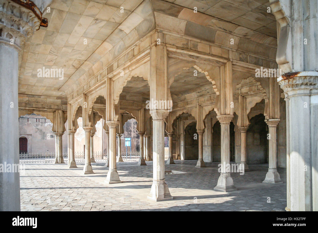 Columns and arches in a Badshahi Mosque in Lahore Pakistan Stock Photo ...