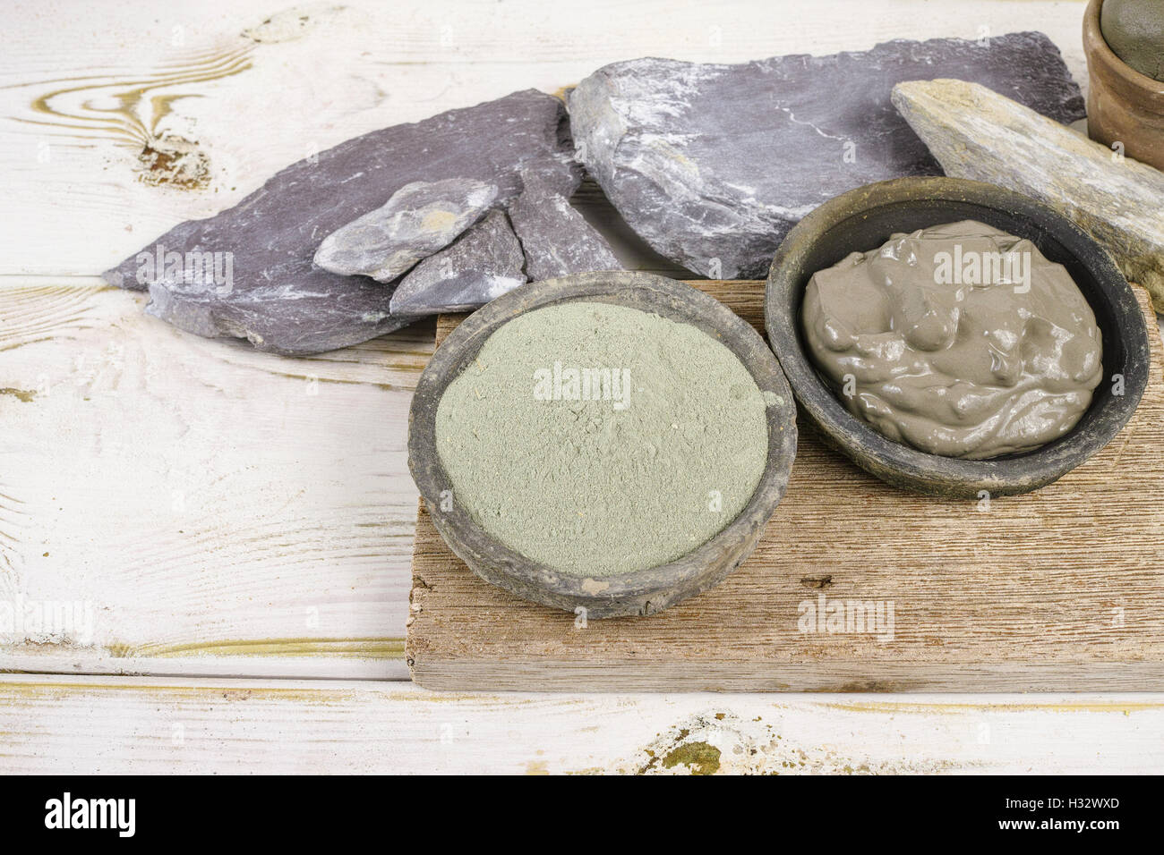Mud body treatment italy hi-res stock photography and images - Alamy