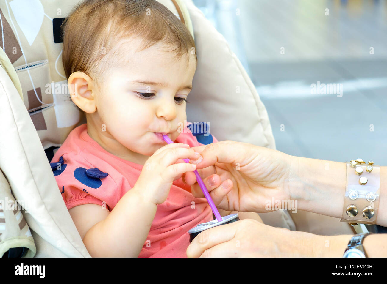 baby straw drink newborn Stock Photo - Alamy