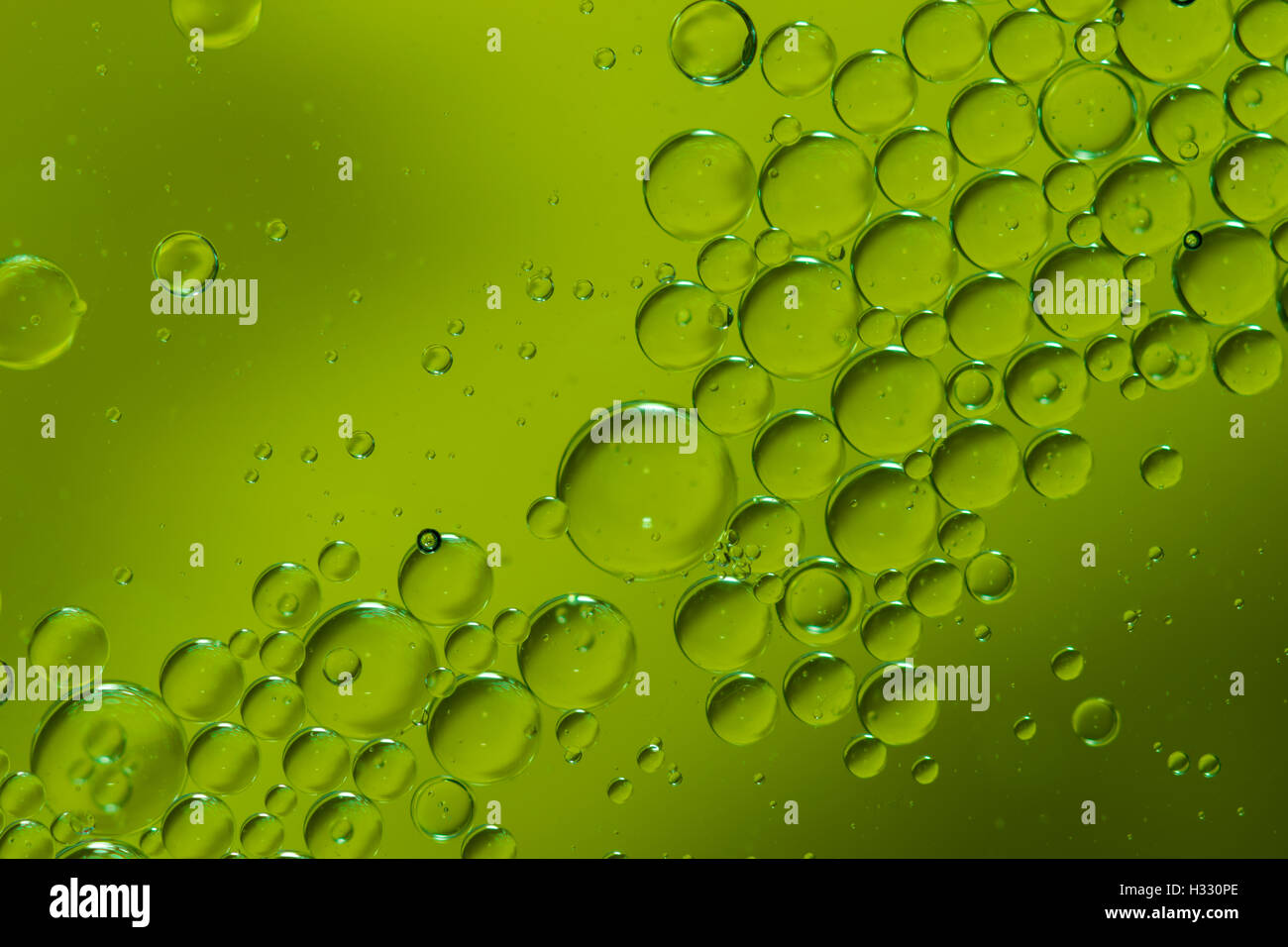 Water, air and oil mixed for a bubbly effect Stock Photo - Alamy