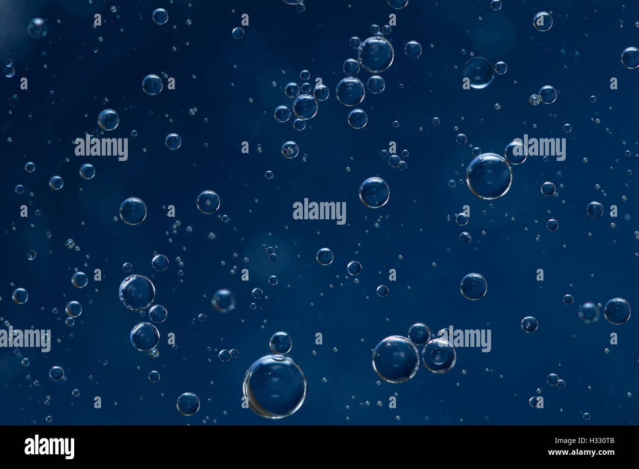 Water, air and oil mixed for a bubbly effect Stock Photo - Alamy