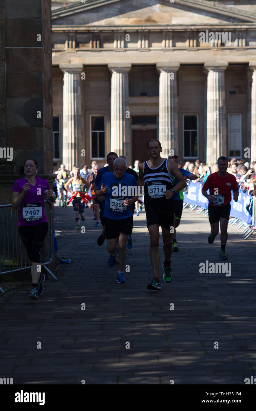 Runners on 10k and half Marathon during Great Scottish run in Glasgow ...