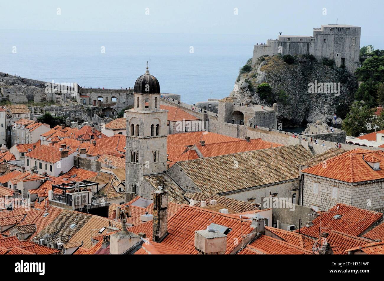 Dubrovnik game of thrones throne hi-res stock photography and images ...